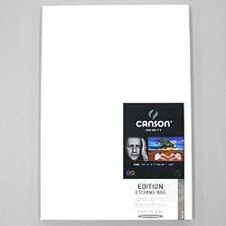 版画用紙のような滑らかな紙肌のコットン100％のアート紙。（A4サイズ・10枚）■ 蛍光増白剤無添加紙の中でも最も紙の色が白く、天然鉱物だけを使用して製紙されている為、劣化しにくく、色合いの安定性に優れています。■ 滑らかな肌目は深みのある...