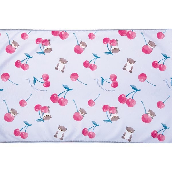 暑い日やスポーツなどに大活躍の「冷却タオル」。濡らして使うタイプです。