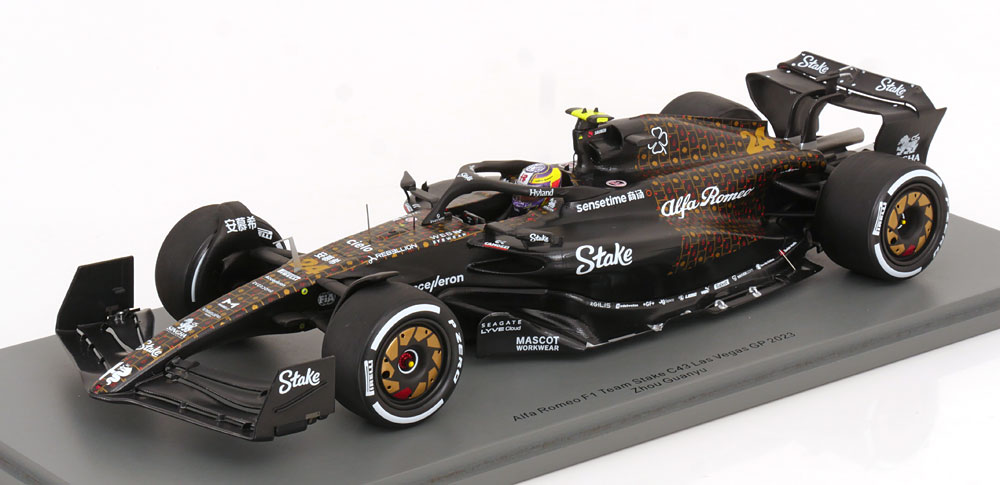 ●スケール：1：18　レジン・プロポーションモデル アクリルケース付き。 ●メーカー：スパーク