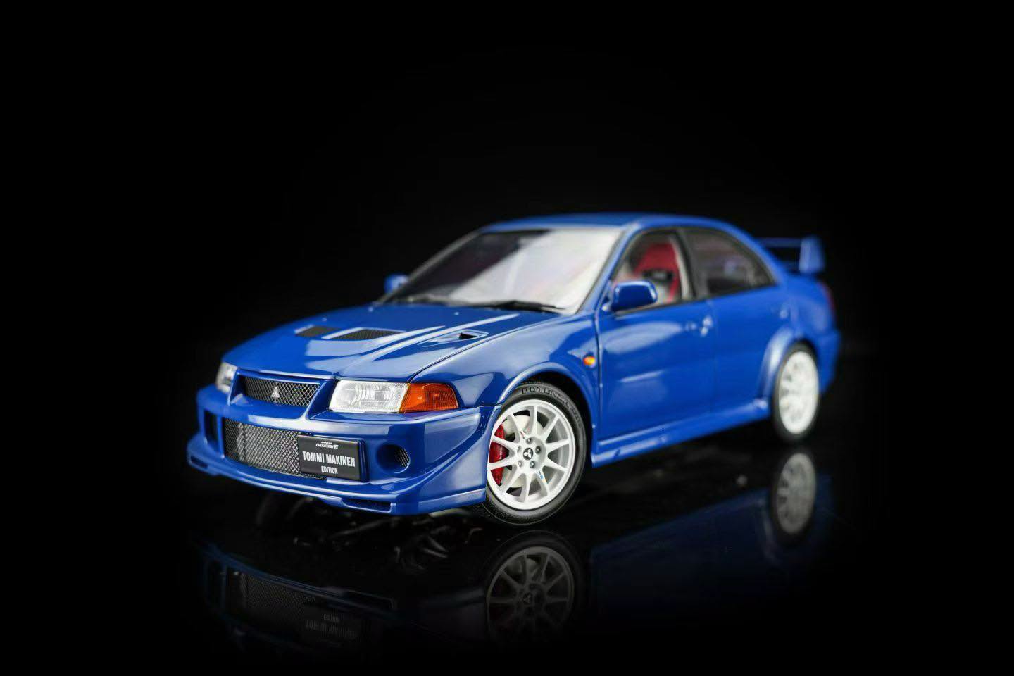 ●スケール：1：18　ダイキャストモデル ●メーカー：MotorHelix