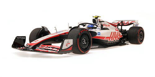 ●スケール：1：18　レジン・プロポーションモデル ●メーカー：ミニチャンプス