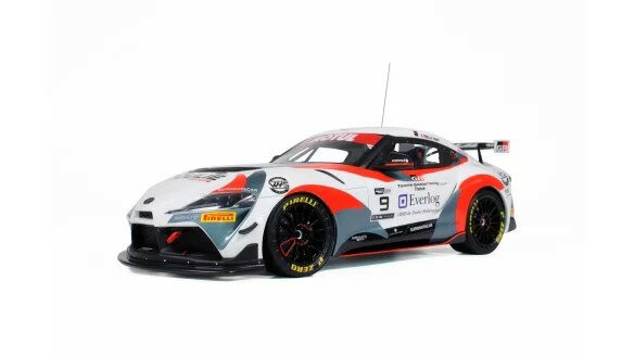 ●スケール：1：18　レジン・プロポーションモデル　開閉ギミックなし。 ●メーカー：オットモビル ●GT4はGT3同様、SRO*がカスタマーレーシング向けに発案したレースカテゴリーで、2006年に誕生しました。まだGT1、GT2規定の車両に...
