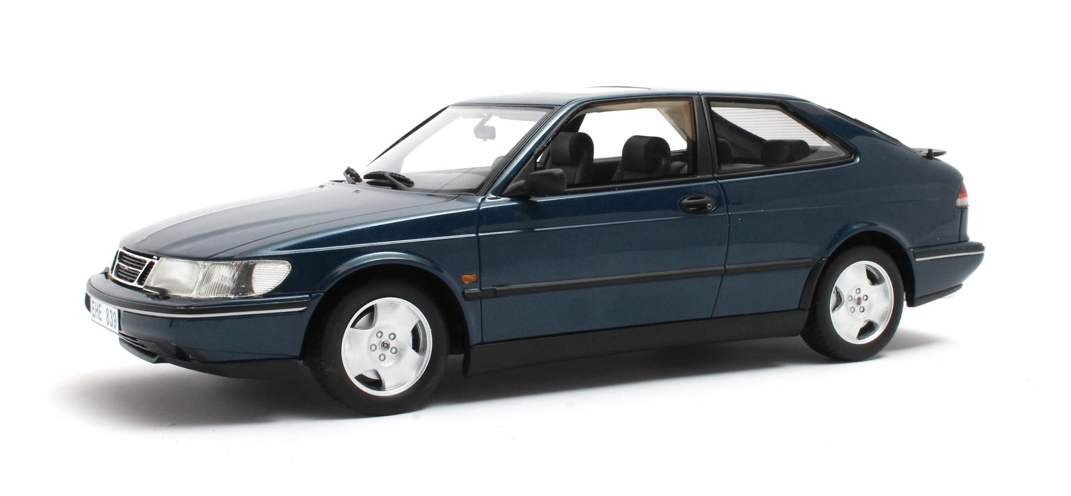 ●スケール：1：18　レジン・プロポーションモデル　開閉ギミックがなく、スタイリングを精緻に再現したモデルです。 ●メーカー：カルトモデル