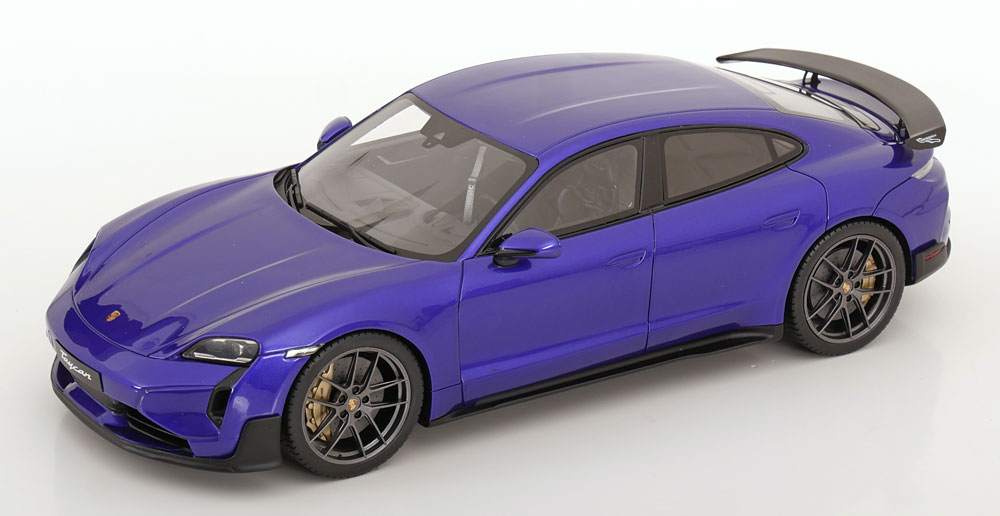 ●スケール：1：18　レジン・プロポーションモデル　開閉ギミックなし。 ●メーカー：GT Spirit