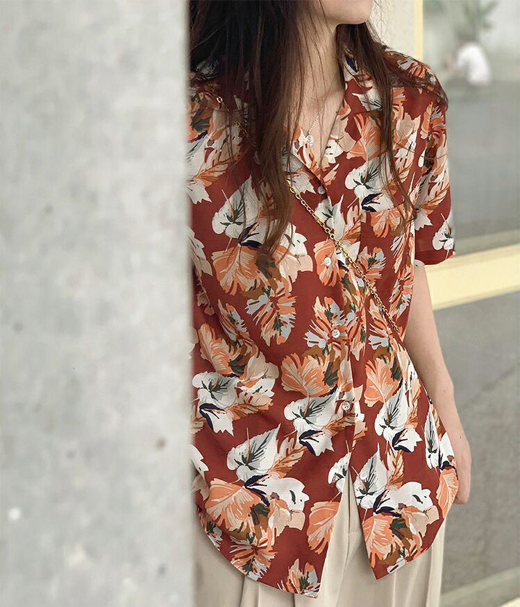 サイズ S M L XL 2XL サイズについての説明 ※上記サイズは平置き実寸になります。サイズ表の実寸法は商品によって2-4cm程度の誤差がある場合がございます。 素材 ポリエステル 色 レッド 備考 ●サイズ詳細等の測り方はスタッフ間...