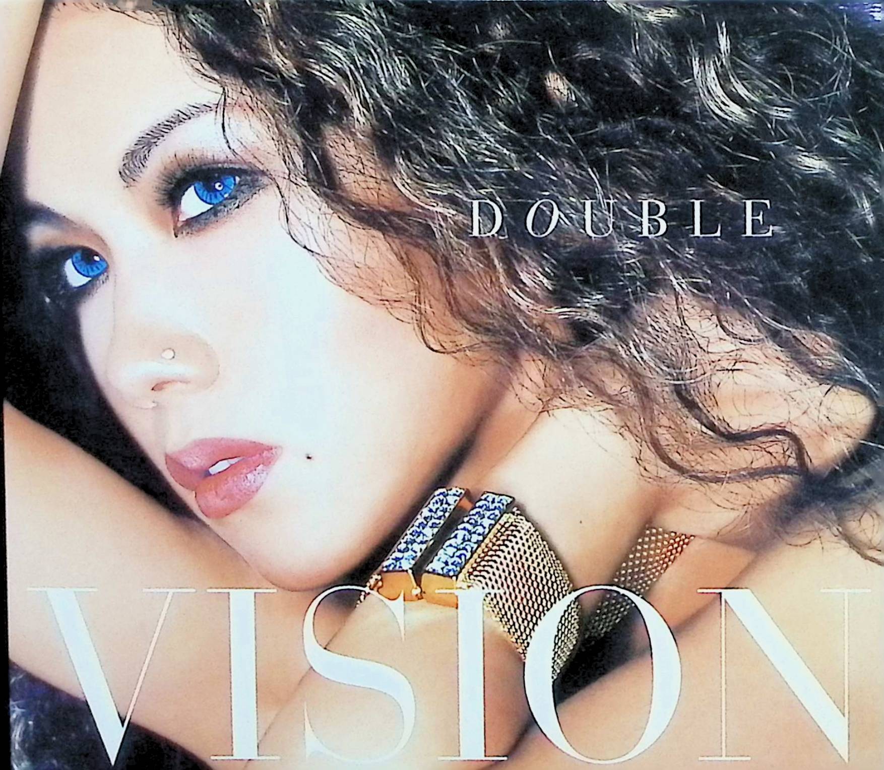 「 VISION（スリーブケース付）」 DOUBLE 1 D.O.U.B.L.E～intro 2 Don't Rush 3 Should Have Tried feat.Heartsdales 4 Party Time 5 Just Who...