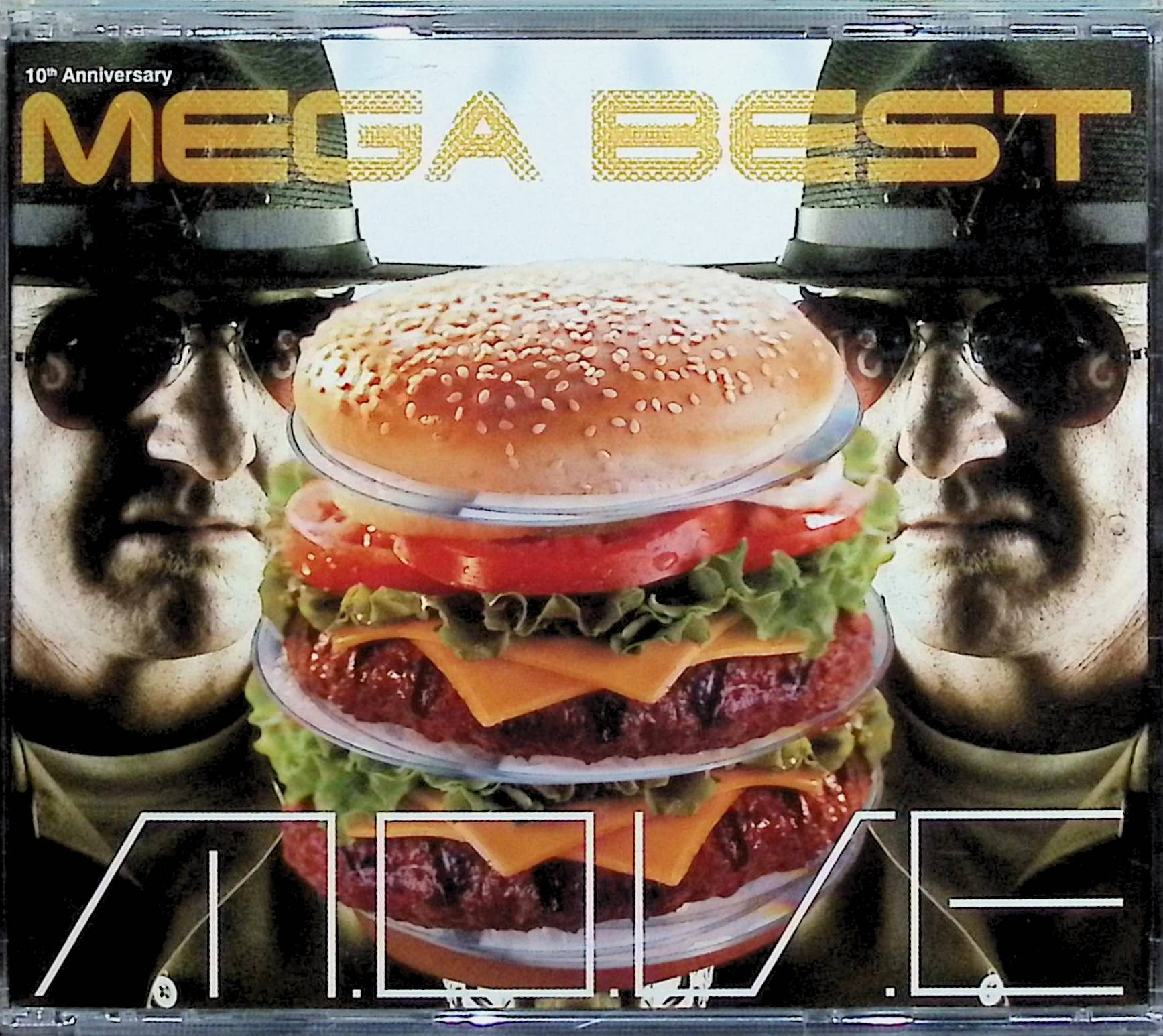 「 10th Anniversary MEGA BEST（2枚組）」 m.o.v.e M.O.V.E FEAT.8-BALL ディスク： 1 1 Gamble Rumble 2 DOGFIGHT 3 ANGEL EYES 4 Romanci...