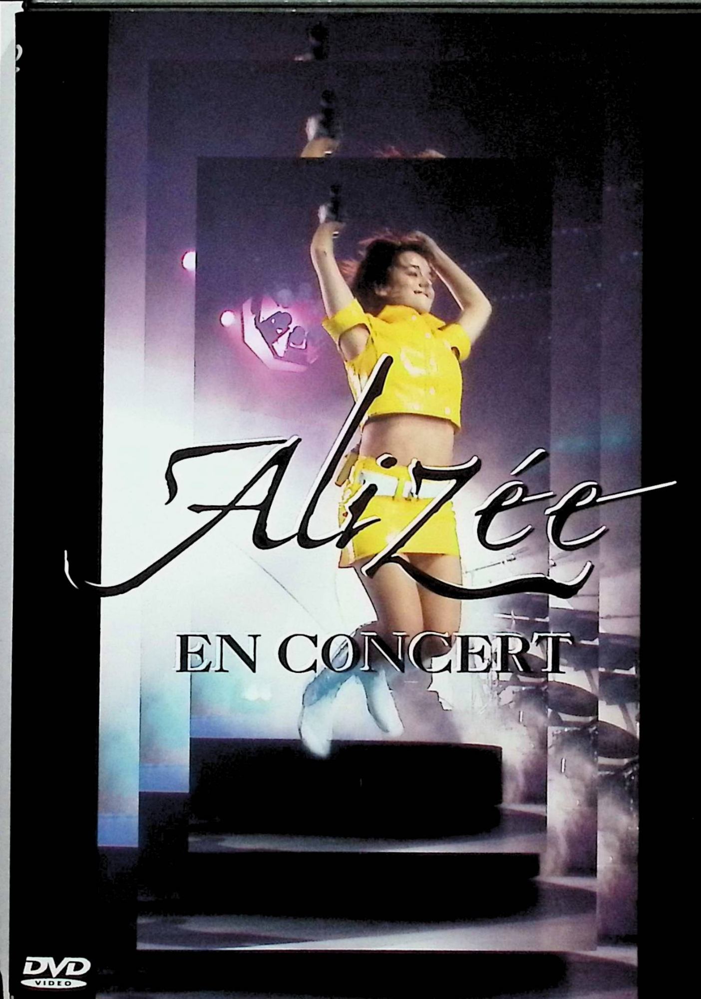 「 Alizee en Concert[海外版DVD]」 Alizee 1. Intralizee 2. L'Alize 3. Hey! Amigo! 4. Toc de Mac 5. J'en ai marre! 6. Lui ou to...
