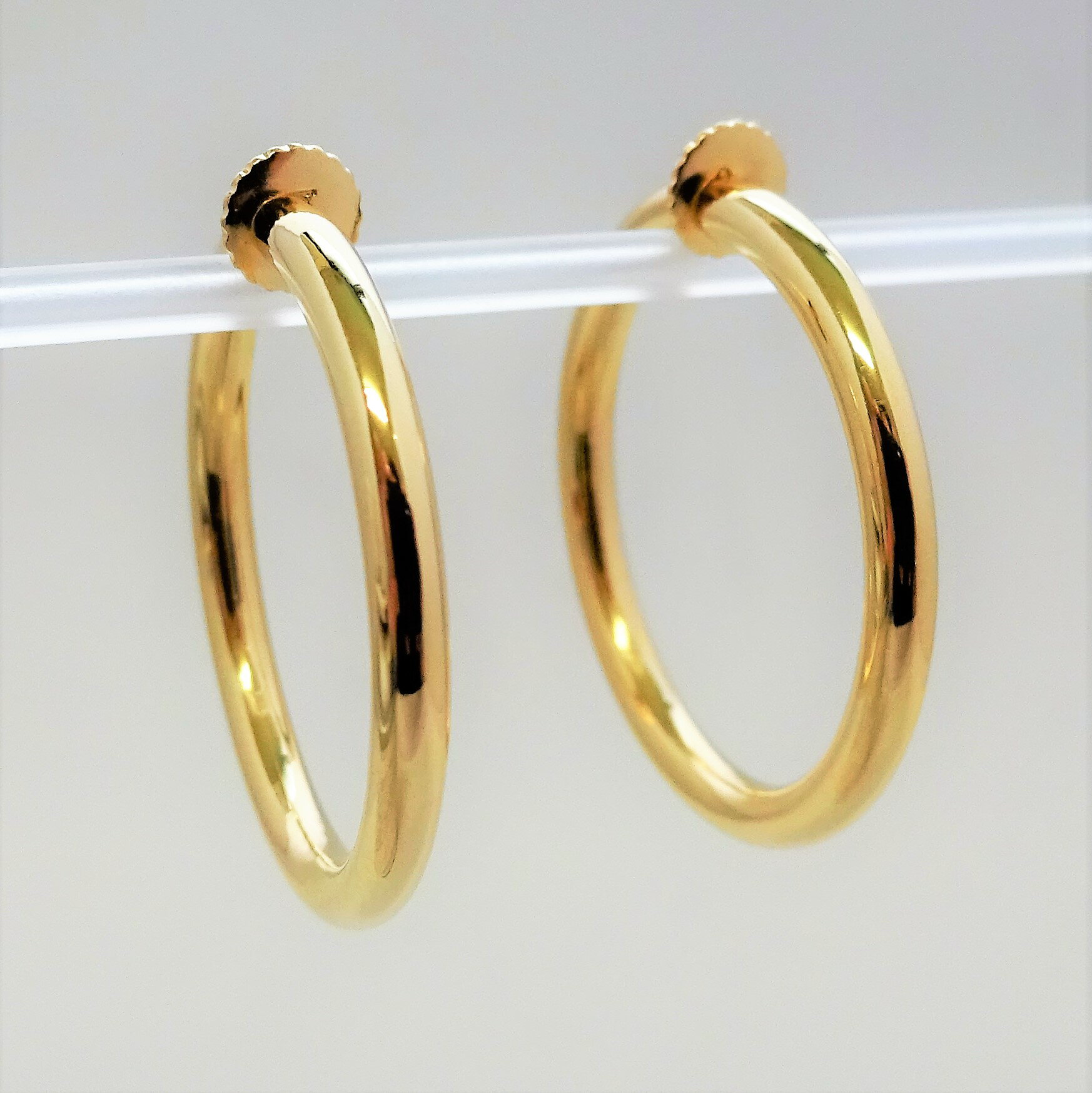【楽天市場】K18 イエローゴールド パイプ フープ バネ式 イヤリング 2mm×20mm メンズ レディース (18金/18k/ゴールド製)：dyna jewelry