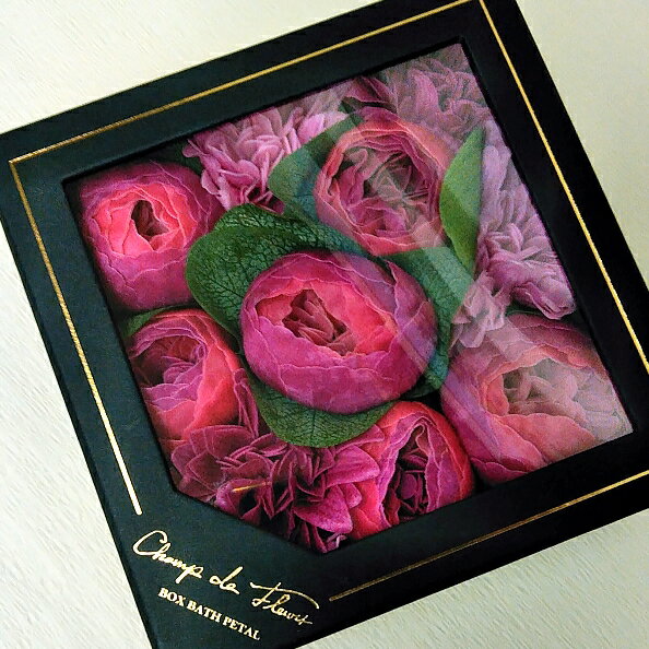 　■ご注文に際しての注意事項■ ■商品サイズ■ 高さ　8 cm 幅　16 cm 奥行き　16 cm ■使用花材■ バスフラワー ■メッセージ■　 「母の日」のメッセージカードをお付けします。 *オリジナルメッセージはお受けできません。 ■ラ...