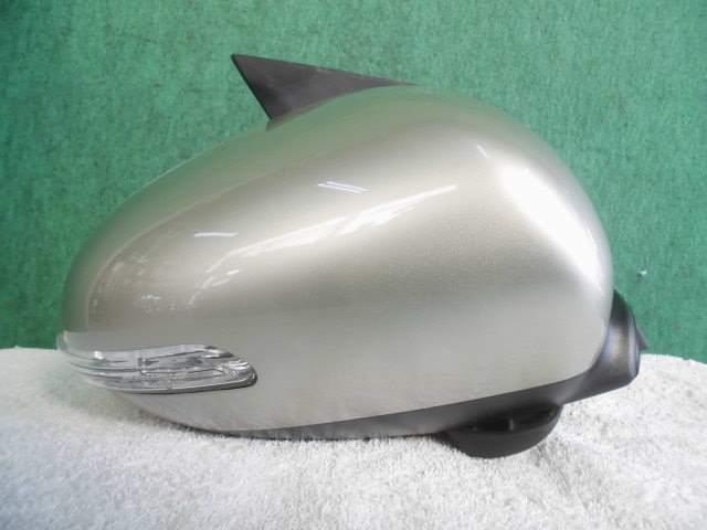 メーカー ダイハツ 車名 ミラ 型式類別 15622-0104 グレード カスタムX 認定型式 DBA-L275S 車両タイプ 5ドアハッチバック 年式 H22/4 シフト CVT 駆動 通称型式 L275SGBVF エンジン型式 KF-V...