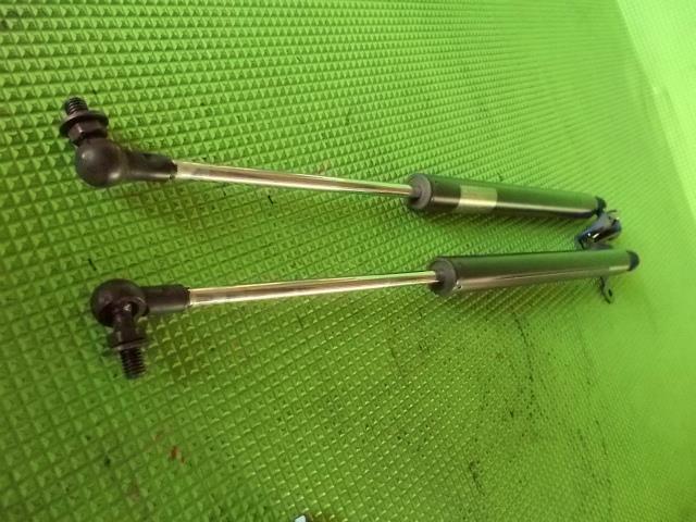 メーカー ホンダ 車名 フィット 型式類別 15974-0004 グレード 1300 L 認定型式 DBA-GE6 車両タイプ 5ドアハッチバック 年式 H21/10 シフト 駆動 通称型式 エンジン型式 L13A-E ミッション型式 アク...