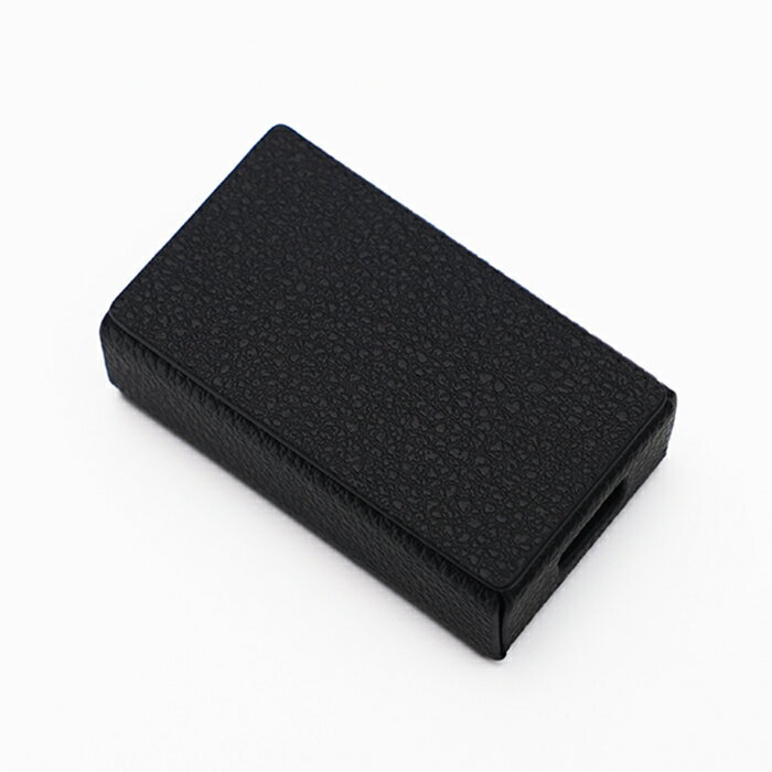 Macchiato専用PUレザーケースiBasso Audio　Macchiato専用PUレザーケース▼ 製品仕様Macchiato製品本体を保護する、専用PUレザーケースです。 ケースはシボ感のある、仕上げでブラックカラーは、ロゴレスでプ...