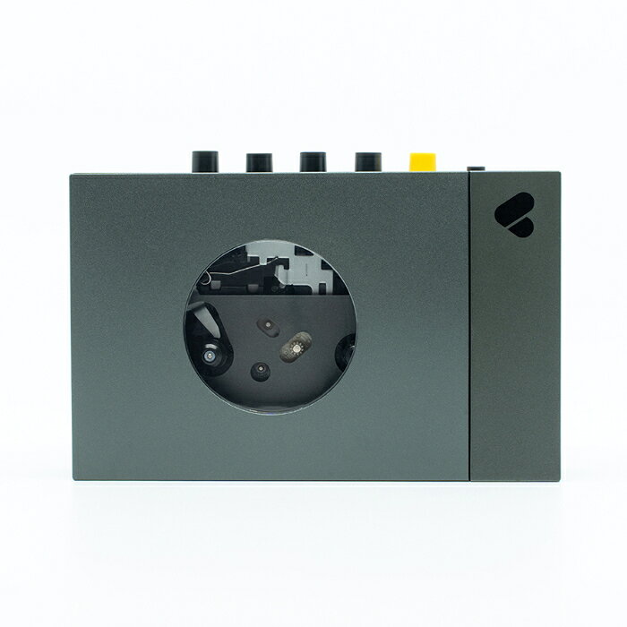 モダンに進化したカセットプレーヤー we are rewind　WE-001 ▼ アナログ・ステレオサウンドの魅力を、いま再び。 美しく堅牢なアルミニウム製ボディに、Bluetooth 5.1 機能と充電式バッテリーを搭載。さらに、かつての...