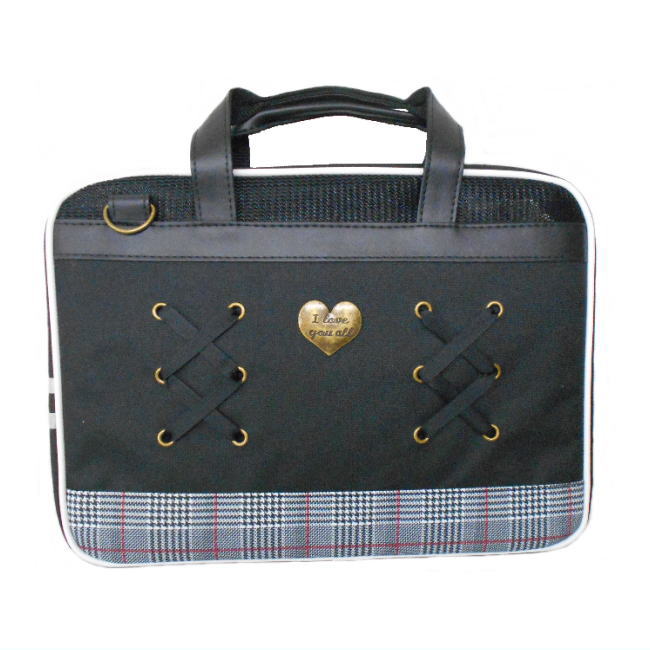 ◆小学生女子におすすめのかわいい書道セット! ◆今なら汚れ拭きに使えるタオルふきんプレゼント 【書道セット レースアップ 商品説明】 ◆かわいいハートのエンブレムと人気のチェック柄の書道セット ・レースアップがとってもおしゃれなバッグです。...