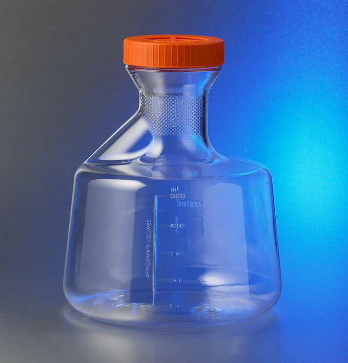【画像はイメージです】【納期について】発送日が配送予定を超える場合は、別途メールや問合せフォームにてご相談いたします。★数量・大口割引も受付中！お問い合わせください。 ■5L 三角フラスコ FLASKの特長 スペースを有効活用しながら浮遊培...