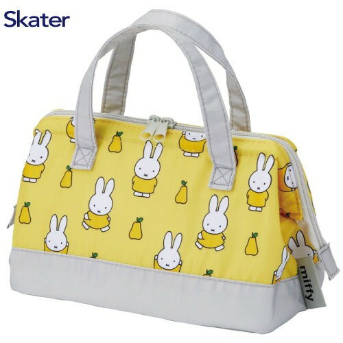 商品説明化粧ポーチみたいにおしゃれで可愛い保冷ランチバッグ♪ 内側がアルミ蒸着仕様なのでランチバッグとしてはもちろん、 ちょっとしたお出かけでのサブバッグや普段使いとして サイフやスマホ、タオルなどを入れても便利！ 保冷剤などを入れられるメ...