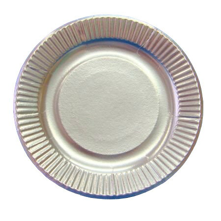 ■1枚あたり16.5円■和菓子やケーキに最適なサイズの銀色の紙皿です。■表面にアルミ箔貼合紙を使用しているので、耐水・耐油性に優れております。 サイズ 直径18cm 材質 表：アルミ箔貼合/中間層：再生紙/裏：純パルプ 耐熱温度 130度 ...