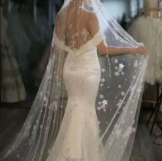 サンキューショップ送料無料ライン対応☆彡 お得なクーポンも配布中♥この機会にドレスとウエディング小物を全部揃えちゃいましょう☆彡 オススメ即納ウェディング小物(^^)おすすめキーワード・サイズ＆カラー・シーンキーワード：ベール ウェディング...