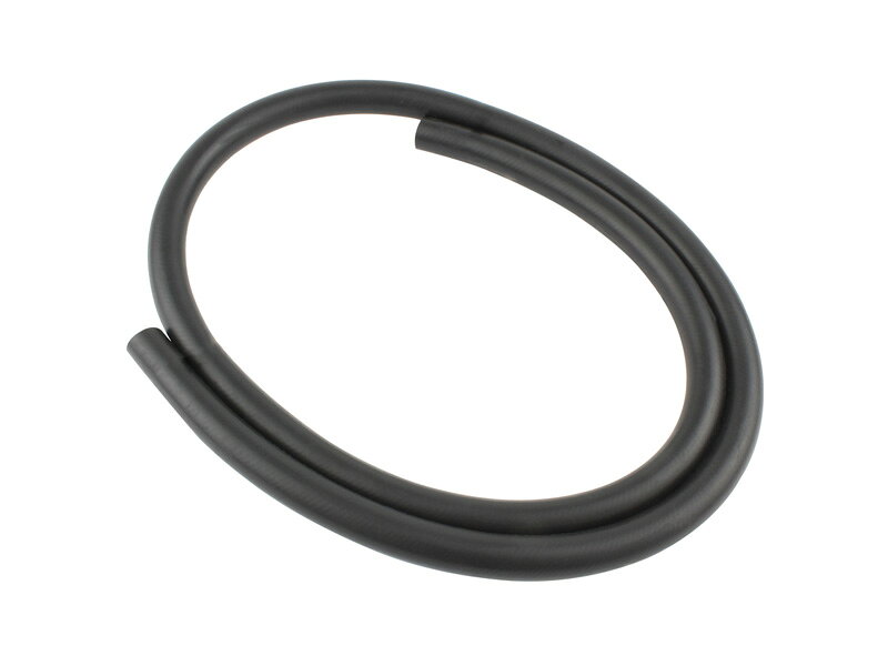 【品名】 オイルライン／キャッチタンク用ゴムホース　内径8mm　長さ1m 【品番】 900042-1M 【特徴】 オイルライン／オイルキャッチタンク補修パーツになります。 ◆内径：8mm/外径：14mm/長さ：1m ◆内管：耐油性合成ゴム　...