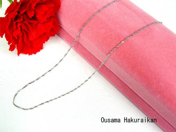 商品詳細 素材K18 （ホワイトゴールド） サイズ長さ約40cm、幅約1mm 総重量1.0g 専用ケース有 ★希少品。高級感のあるオシャレなネックレス★こちらの商品は1点限りです。プレゼントにも是非どうぞ★留め具の部分に『ITALY』と『7...