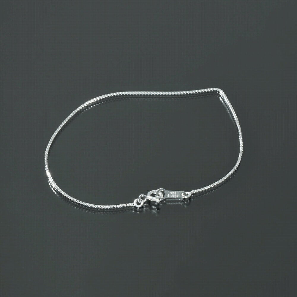 燻し・ロジウム・金メッキ加工について燻し加工・・シルバーの表面を黒く燻し、アンティーク調の色合いを持たせた加工です。ご注文を頂いてから加工する為、タイミングにもよりますが最大で3営業日前後頂く場合がございます。詳しくは⇒こちらをご覧下さい。...