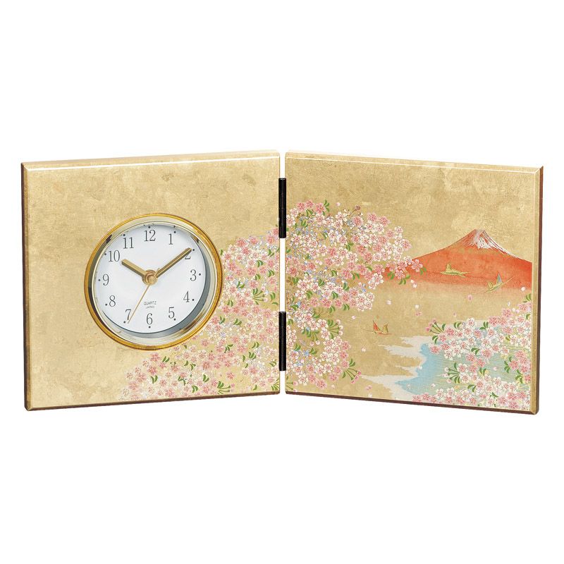 　ギフトサービスについて古都・金沢の金箔地に山中蒔絵で縁起の良い「華富士」を精緻に再現しました。存在感のある?風時計です。艶やかな美の世界をお楽しみ下さい。■商品名:加賀箔 屏風時計 華富士■サイズ:19×39.5×4cm■材質:ABS樹脂...