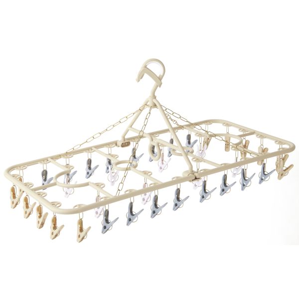 　ギフトサービスについて3種類のピンチで衣類に合わせて使い分けができる。オリジナルラバー付フックで竿からズレにくい。使用時サイズ(約)幅38×奥行77×高さ36cm個装サイズ(約) 幅38×奥行4.5×高さ40cm本体/ポリプロピレン、エラ...