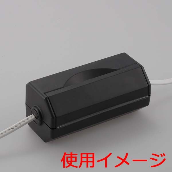 　ギフトサービスについて・商品名: 防雨型コンセントボックス・型番: HS-BOX01・JANコード: 4971275410817・販売元: (株)オーム電機【特長】●タップやプラグをセットするだけで、接続部分が間単に防雨仕様になります。●...