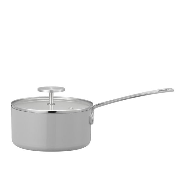 　ギフトサービスについて和平フレイズ商品サイズ(約):幅325×奥行165×高さ120mm商品重量(約):820g■生産地:中国■素材・成分:本体:アルミニウム合金、底面:ステンレス鋼(総板厚2.8mm)、内面・外面:セラミック塗膜加工、蓋...