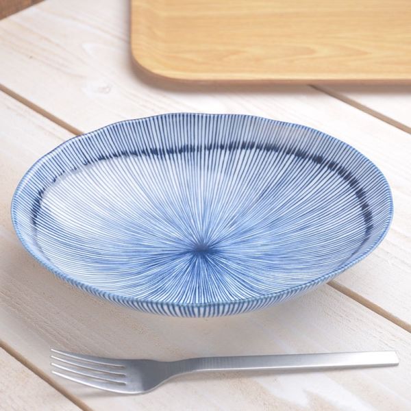 　ギフトサービスについてきれいな十草模様が特徴のシリーズ。軽量食器なので、軽くて使いやすい＆洗いやすい。毎日の食卓にぴったりの食器です。■型番: 3614202■商品名: 軽量段十草 22.5cm楕円パスタプレート/深皿■サイズ: 幅/約2...