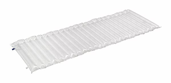 ・床からの冷気・硬さなど寝苦しさを軽減！ ・空気層が地面の温度を遮断。 ・空気の量で硬さの調整ができ程よい 　寝心地を保てます。 ・災害時の疲労軽減に！端を丸めて枕にできます。 【商品サイズ】 　使用時／1,900×670mm 【商品重量】...