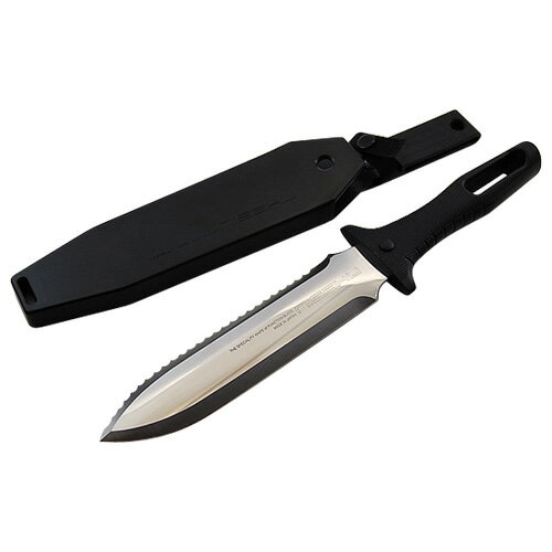 ●シャベル型刀身 　 深く根の張った地面でも掘り進める。 　 一本で殆どの園芸作業に対応。 ●総焼入刀身 　 鉈のようにも使える頑強な3mm厚刀身。 ●波刃（セレーションブレード） 　 植物の根や枝木からロープまで軽々と切断できる。 ●鏡面...