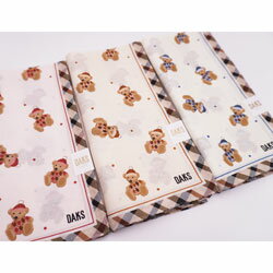 ダックス ハンカチ レディース　ドット　クマ柄　48×48cm　日本製。 カバンやポケットに　お食事の際にひざの上にのせてもおしゃれ生地：日本製　綿100％　 毎日の必需品として、バッグの中に入れておくとおしゃれです。新生活の準備に 会社等...