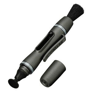 ハクバ KMC-LP14G レンズペン3 フィルタークリア ガンメタリック●セーム革製チップ＋カーボン粉末(特許)で指紋や皮脂を残さず確実に吸収し、さらに静電気を除去してホコリをつきにくくします【仕様】外寸法(収納時突起含まず)：L約112...