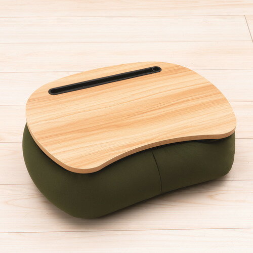 りぶはあと テーブルクッション リラフィット MOSS GREEN 82064-53●クッションに取り外しのできる天板が付いたテーブルクッション●スマートフォンやタブレットを入れて一息つくときに。●テーブルを下にして、クッションや枕代わりに...