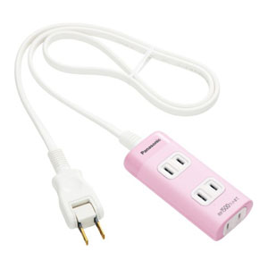 パナソニック WHA2413NP テーブルタップ 「ザ・タップQ」（3コ口・1m） ピンク発売日：2014年10月01日●パナソニック社独自の安全設計●ほこり等で起こるトラッキングを抑え、感電もしにくい「トラッキング・感電防止プラグ」●発熱...