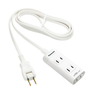 パナソニック WHA2423WP テーブルタップ 「ザ・タップQ」（3コ口・2m） ホワイト発売日：2014年10月01日●パナソニック社独自の安全設計●ほこり等で起こるトラッキングを抑え、感電もしにくい「トラッキング・感電防止プラグ」●発...