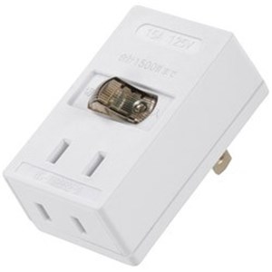 オーム電機 HS-TMP2B2-W LEDスイッチタップ 2個口●長寿命で、消費電力の少ないLEDランプを使用●絶縁カバー付きプラグで、トラッキング火災を防止します。【仕様】● 15A 125V 1.500W以下● コンセント：2個口● 耐...