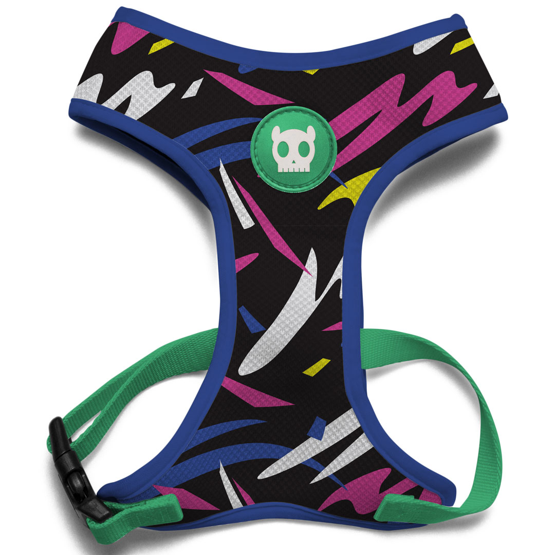 【zee.dog】アジャスタブルメッシュハーネス： zee.dogのメッシュハーネスには、ランニングシューズにも利用されるテクノロジーを応用し、通気性に優れたメッシュ素材を利用して夏場でも蒸れない構造にしました。 また、面で体を包み込むため...