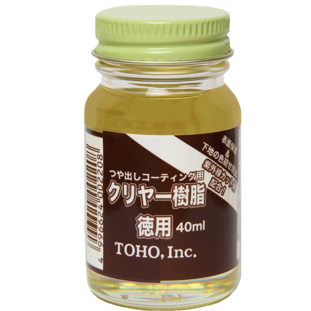 塗膜は薄く柔軟性があり、美しい光沢のある仕上がりです。 ウキや竿などの釣具の表面保護、コーティングにご使用ください。 ※表面が比較的柔らかい仕上がりとなりますので、予めご了承ください。 ・内容量：40ml ・カラー：淡黄色透明
