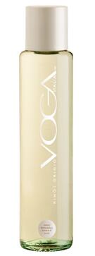 内容量 750ml タイプ 白、やや辛口 生産国 イタリア イタリア北部を代表とするぶどう産地ヴェネトの白ブドウ品種を使った白ワイン。 熟したリンゴと洋ナシの芳香で味わい豊か。筒状の斬新なボトルデザインと本格イタリアワインの味わいが支持され...