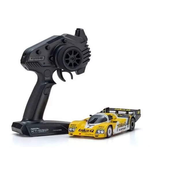 ●室内で走行可能なスモールスケールの本格EP（電動）R/Cカー。●シャシー&ボディは工場完成済みで、送信機も付属するレディセットで販売。●付属する送信機は高い信頼性と多機能を誇るSyncro KT-531P。●従来型のMR-03から大きく進...