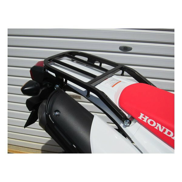 幅255 × 長220mm 耐荷重 5kg耐荷重：5kgカラー：ブラックサイズ：幅：255×長：220mm材質[素材]：角パイプ/ナイロンコーティング仕上げ■材質[素材]：角パイプ/ナイロンコーティング仕上げ■カラー：ブラック■適合車種：C...