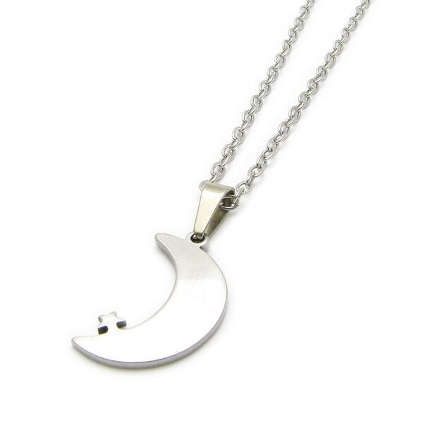 ステンレス素材のシャープなネックレス 三日月に寄り添う小さな星がチャーミングです スタイルを選ばずマルチに楽しめるアイテムです 素材：ステンレス トップ大きさ(カンを除く)：約16mm×8mm 重さ：約3g チェーン長さ：45cm+アジャス...