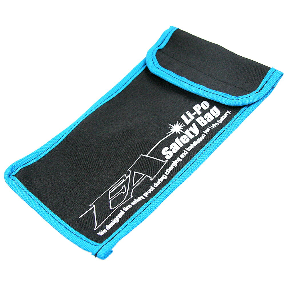 本品はリポバッテリー用に開発された耐火素材製・セーフティーバックです。充電中や保管時にお使い頂くことで、万一の不測の事態に(充電異常によるバッテリー発火時等)、初期段階での直接引火や延焼を食い止めます。