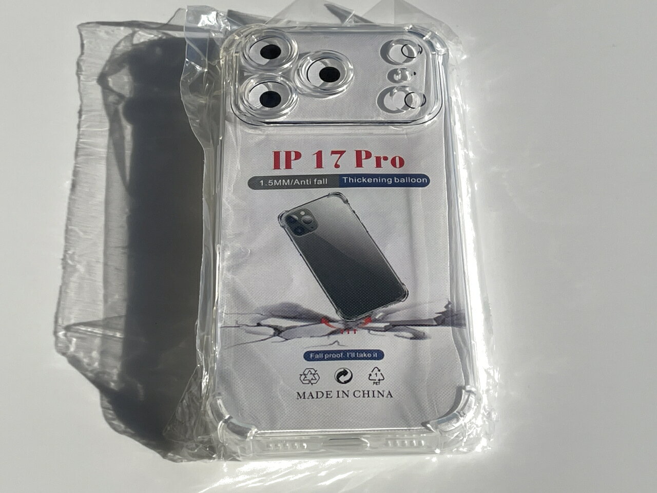 「TPU」とは熱「可塑性ポリウレタン」という素材のことで、 ゴムのような柔らかな弾力性と硬質プラスチックのような強さを 合わせ持つ高分子化合物です ■特徴： 1.本体の綺麗さそのまま、より美しく再現できます 　本体デザインを損なわずシンプル...