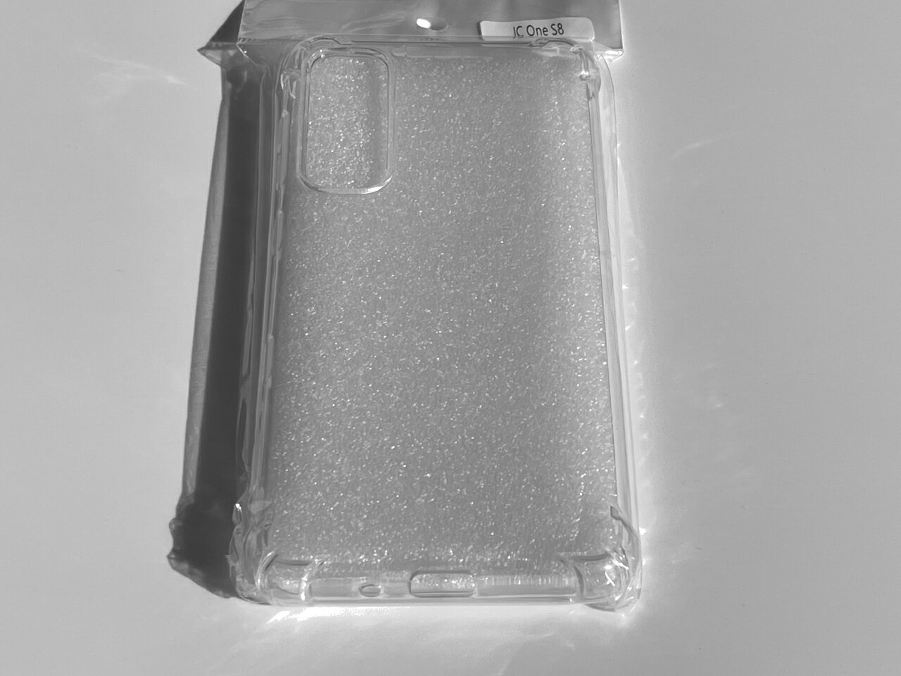 「TPU」とは熱「可塑性ポリウレタン」という素材のことで、 ゴムのような柔らかな弾力性と硬質プラスチックのような強さを 合わせ持つ高分子化合物です ■特徴： 1.本体の綺麗さそのまま、より美しく再現できます 　本体デザインを損なわずシンプル...