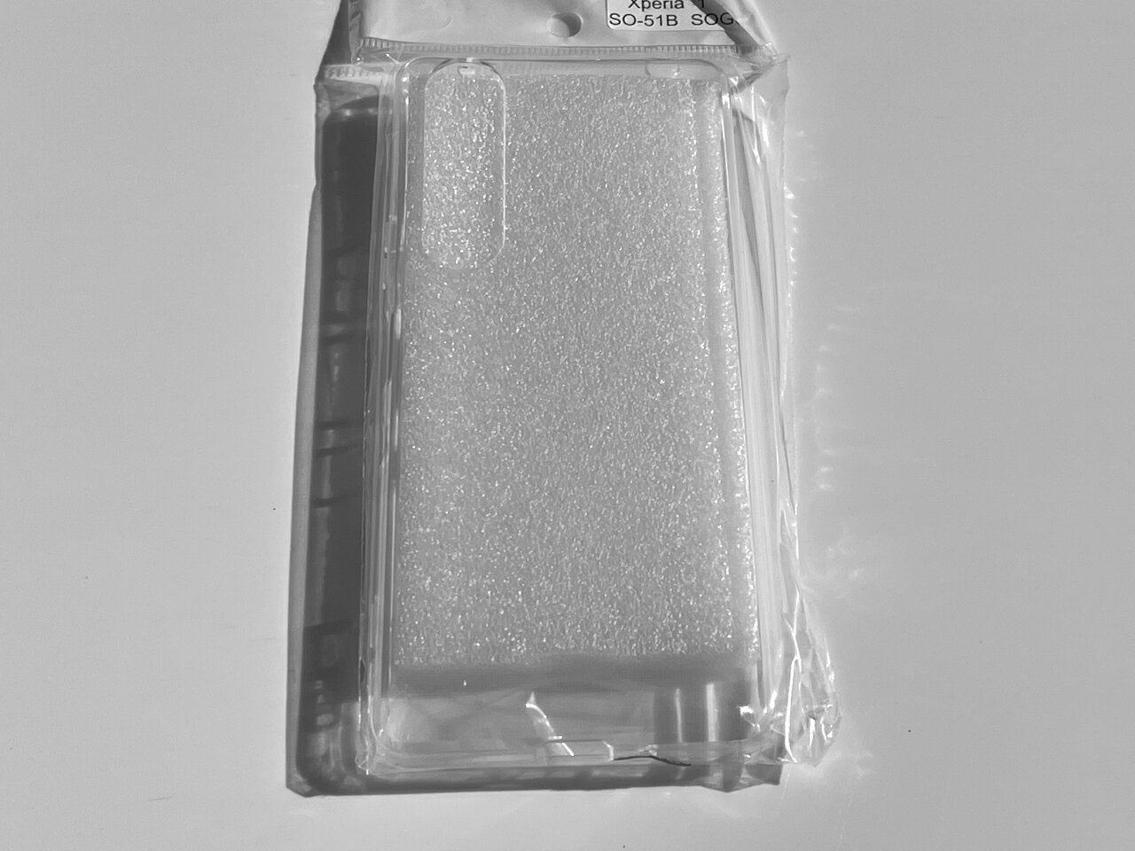 「TPU」とは熱「可塑性ポリウレタン」という素材のことで、 ゴムのような柔らかな弾力性と硬質プラスチックのような強さを 合わせ持つ高分子化合物です ■特徴： 1.本体の綺麗さそのまま、より美しく再現できます 　本体デザインを損なわずシンプル...