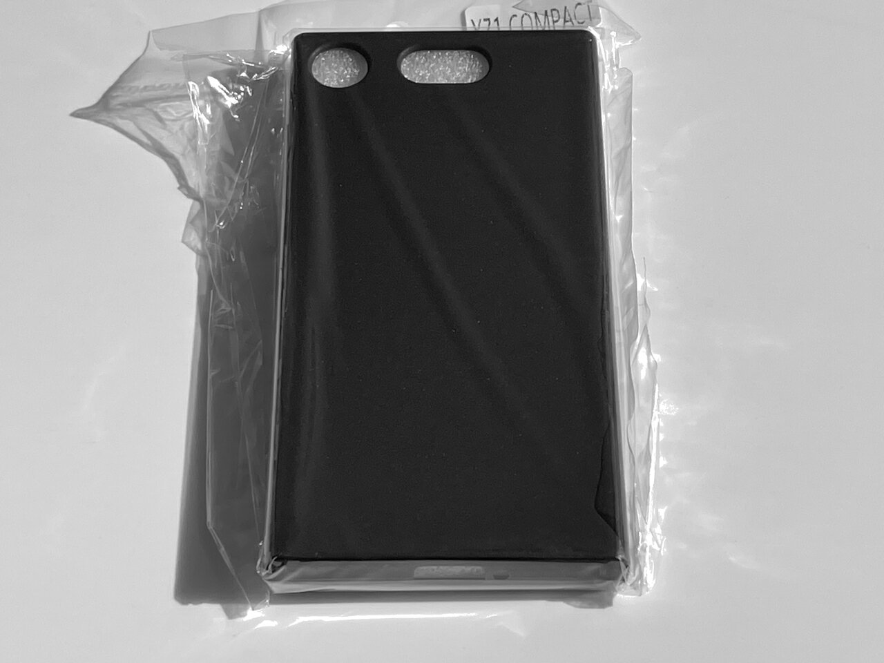 「TPU」とは熱「可塑性ポリウレタン」という素材のことで、 ゴムのような柔らかな弾力性と硬質プラスチックのような強さを 合わせ持つ高分子化合物です ■特徴： 1.本体の綺麗さそのまま、より美しく再現できます 　本体デザインを損なわずシンプル...